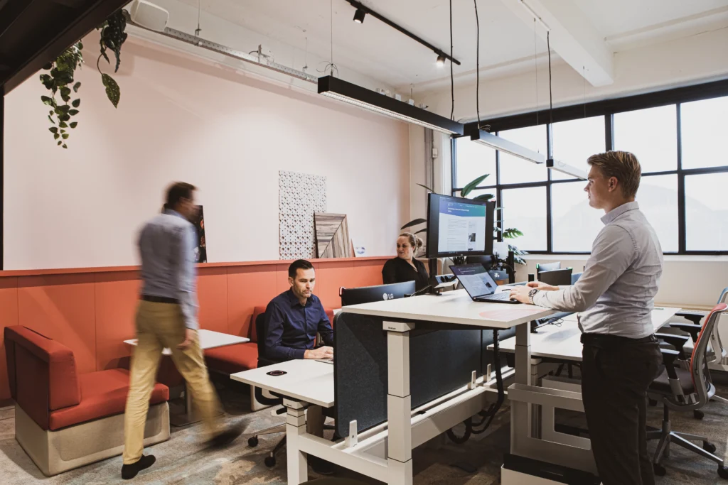 Hybrid workspace with audiovisual solutions